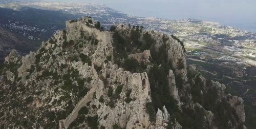 Οδοιπορικό στο κάστρο του Αγίου Ιλαρίωνα – kimintenia